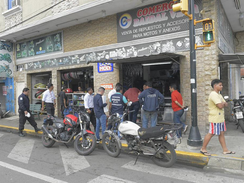 Justicia y Vigilancia clausura 8 locales comerciales por no contar con ... Justicia y Vigilancia clausura 8 locales comerciales por no contar con ...